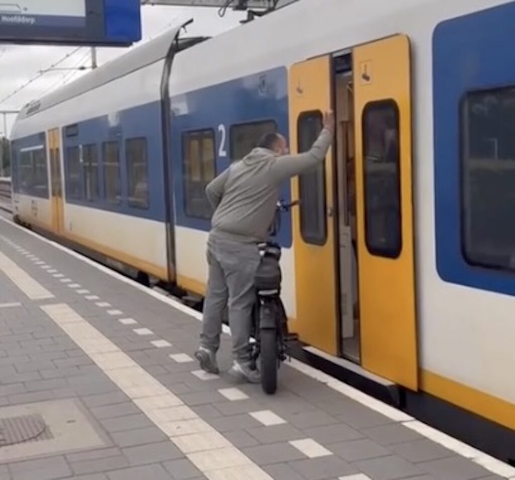 Kansenparel zorgt voor woede-uitbarsting op perron met fatbike – Mama's ...