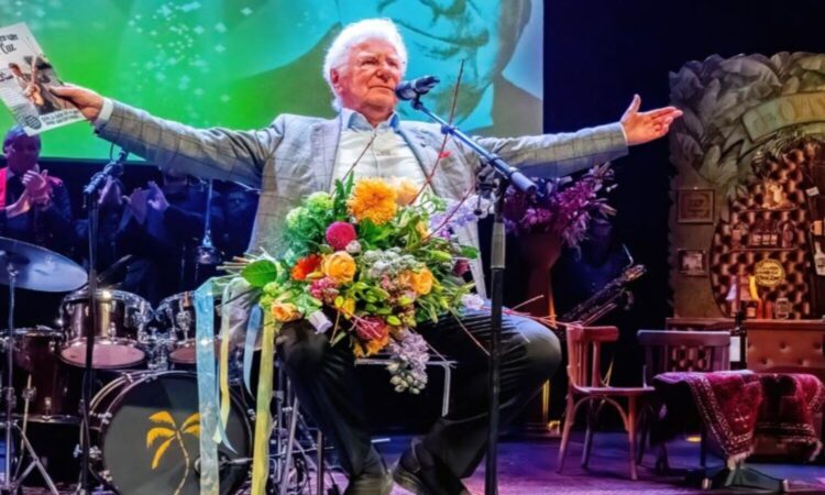 Gerard Cox (85) overleden: zijn laatste wens en nalatenschap raken diep ...